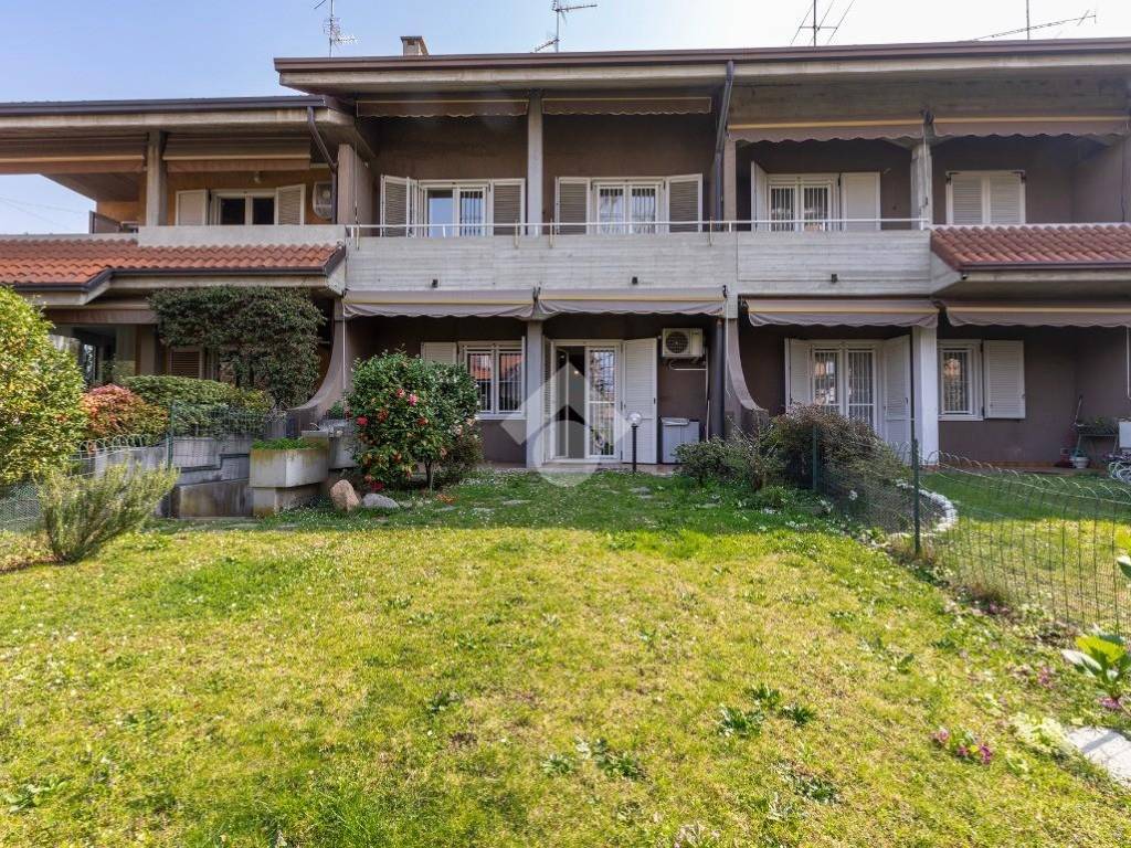 Vendita Villa a schiera in via E Dandolo 4 Castellanza. Buono stato ...