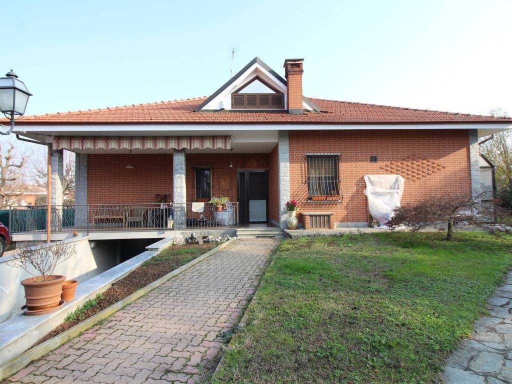 Vendita Villa unifamiliare in via dei Ronchi 31 Alpignano. Buono stato ...