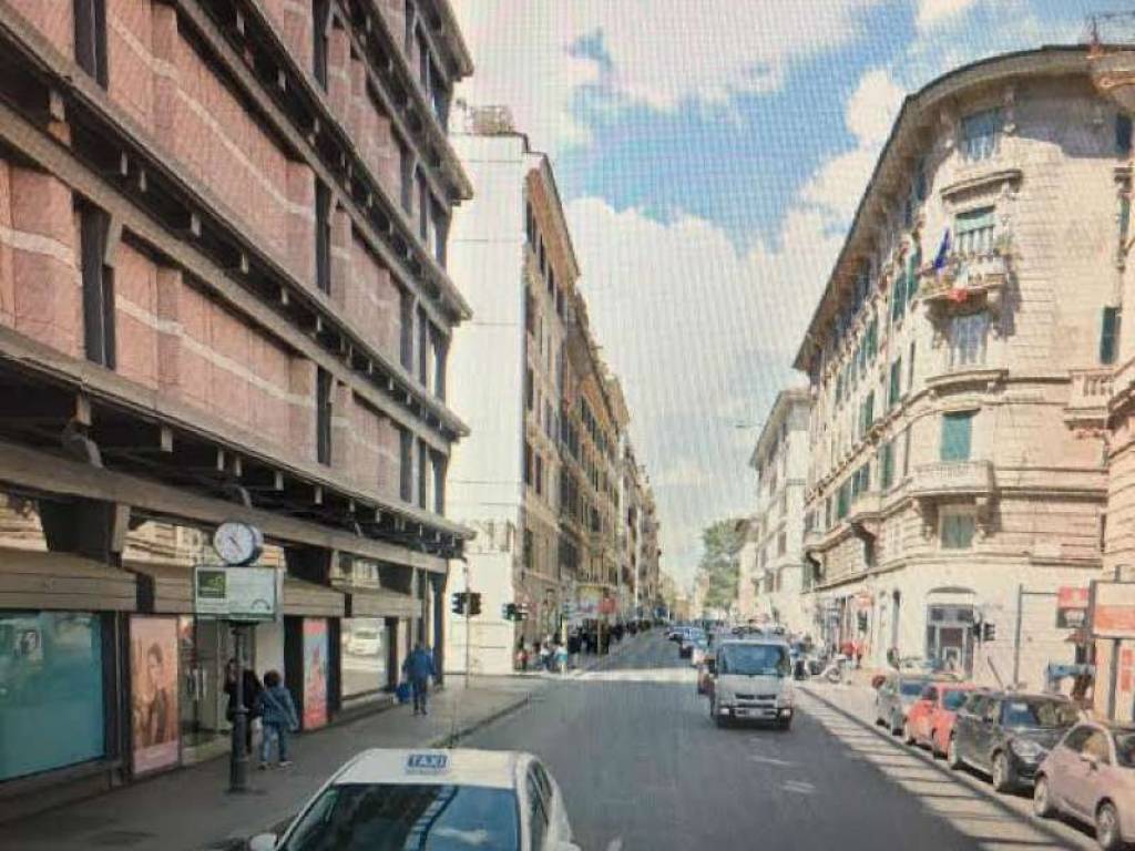 Locale commerciale via Salaria, Roma, rif. 75813788 - Immobiliare.it