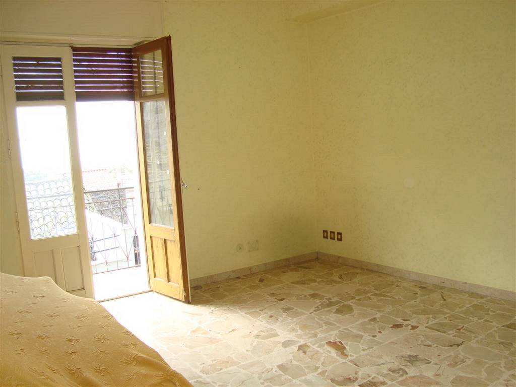 Vendita Appartamento San Pietro Clarenza. Bilocale in via Roma. Da ...